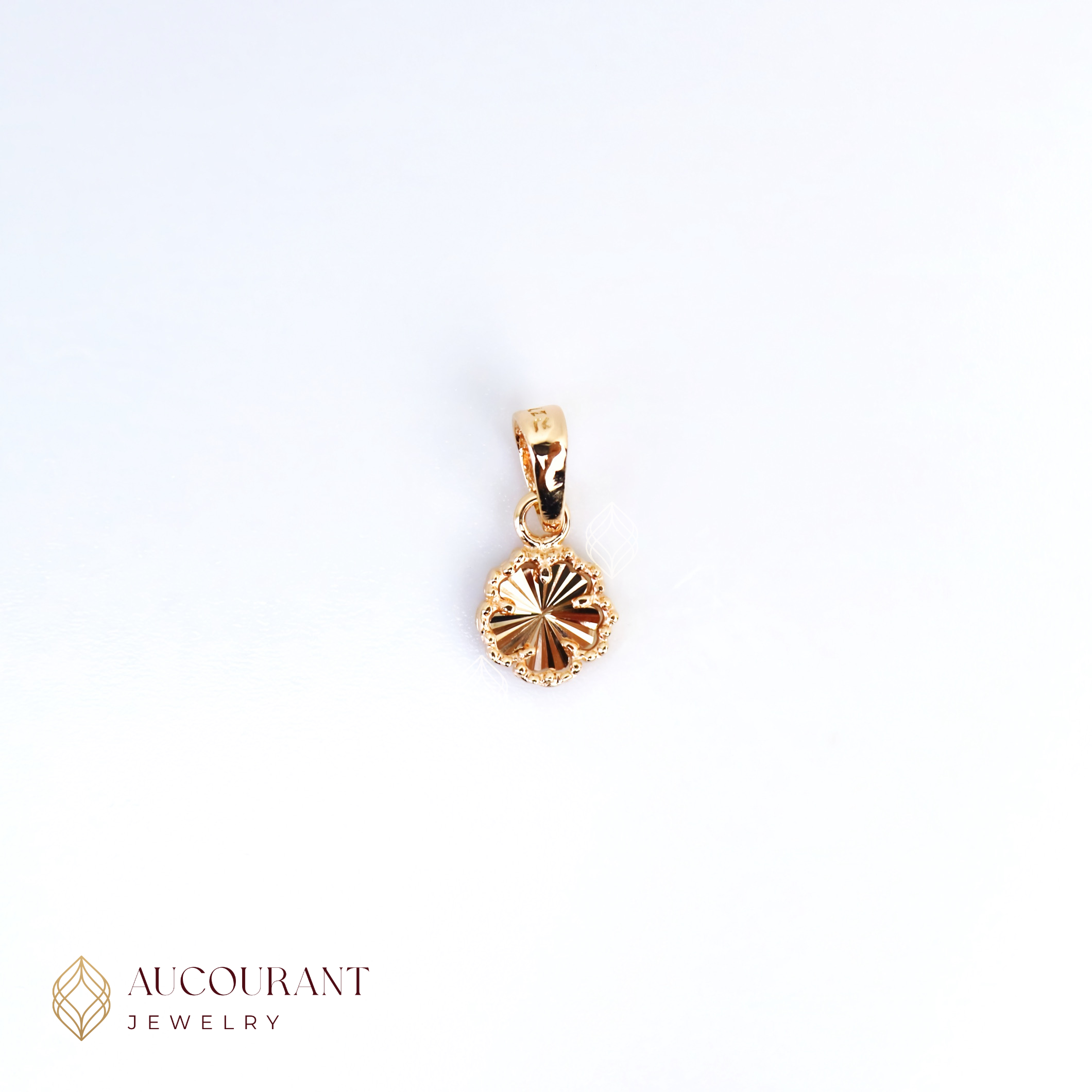Liontin Emas Model Clover. Emas Rose Gold 17K – AuCourant Jewelry Indonesia